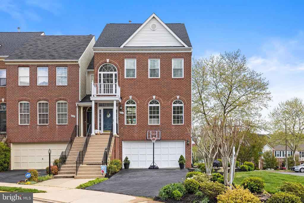 Lydia Real Estate • Serving DC/MD/VA